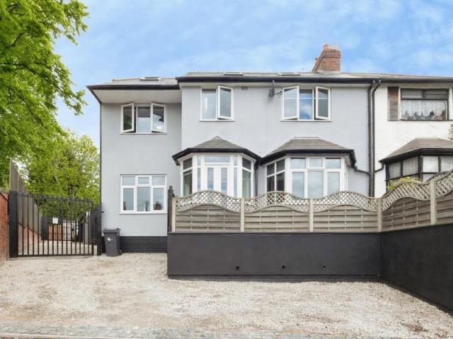 6 bedroom semi detached house for sale