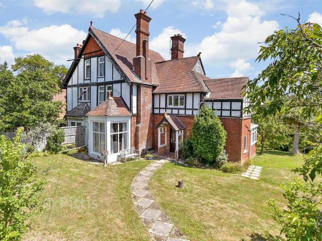 6 bedroom semi detached house for sale