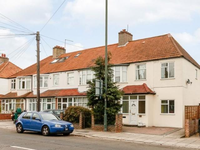 6 bedroom semi detached house for sale