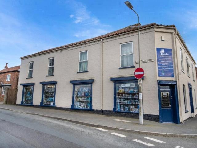 6 bedroom semi detached house for sale