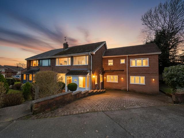 6 bedroom semi detached house for sale