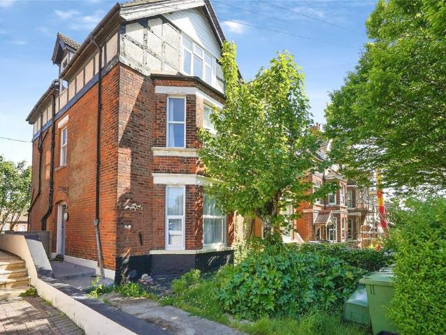 6 bedroom semi detached house for sale