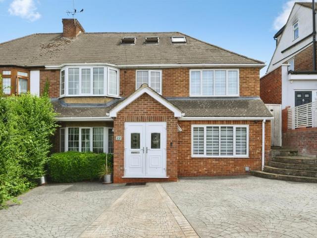 6 bedroom semi detached house for sale