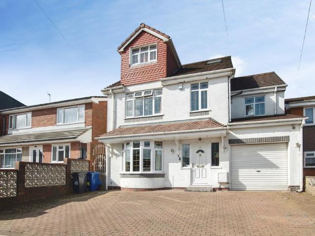 6 bedroom detached house for sale