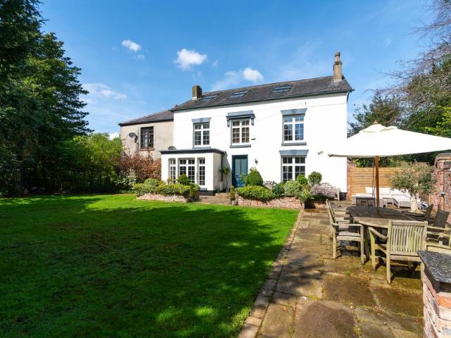 6 bedroom semi detached house for sale