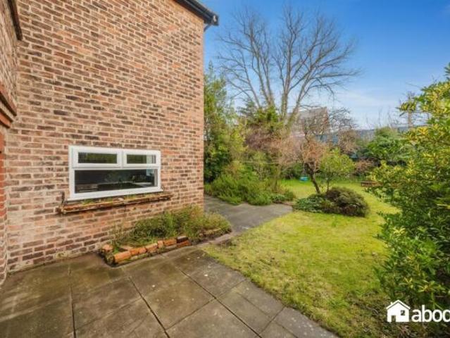 6 bedroom semi detached house for sale in Weld Road, Liverpool, L23