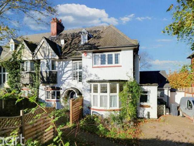 6 Bedroom Semi detached House For Sale In Wheatley