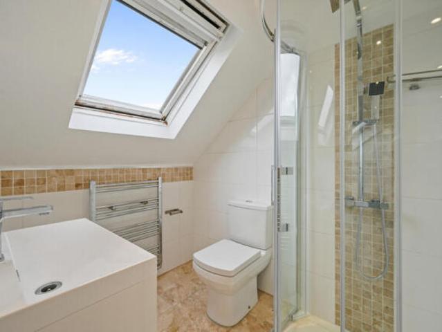 6 bedroom semi detached house for sale in Whitchurch Lane HA8