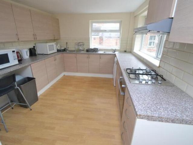 6 bedroom semi detached house for sale in Willoughby Avenue, Lenton, NG7