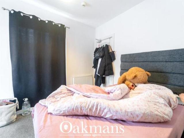 6 bedroom semi detached house for sale in Yardley Road, Acocks Green, Birmingham, West Midlands, B27