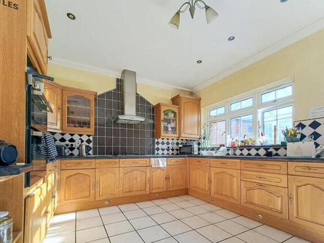 6 Bedroom Semi detached House For Sale In Barnet, Hertfordshire