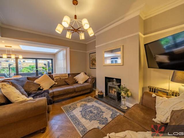 6 bedroom semi detached house for sale in Cambridge Road, Liverpool, L23