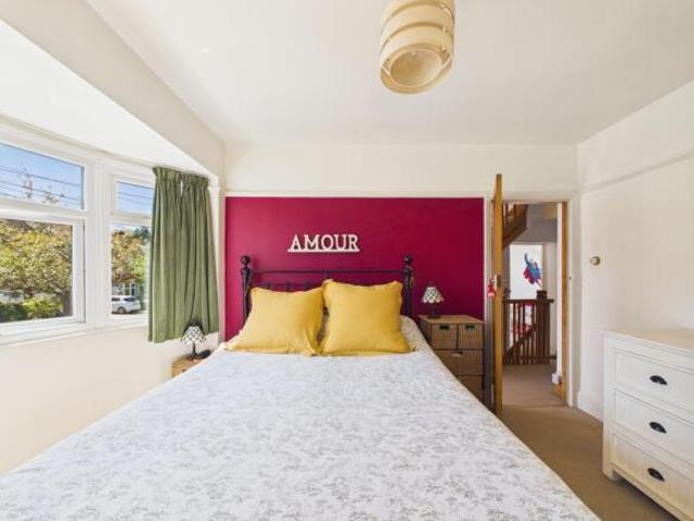 6 bedroom semi detached house for sale in Chatsworth Drive, Cheltenham, GL53