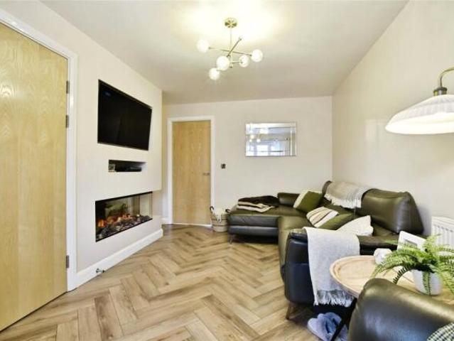 6 bedroom semi detached house for sale in Chedlin Drive, Manchester, Greater Manchester, M23