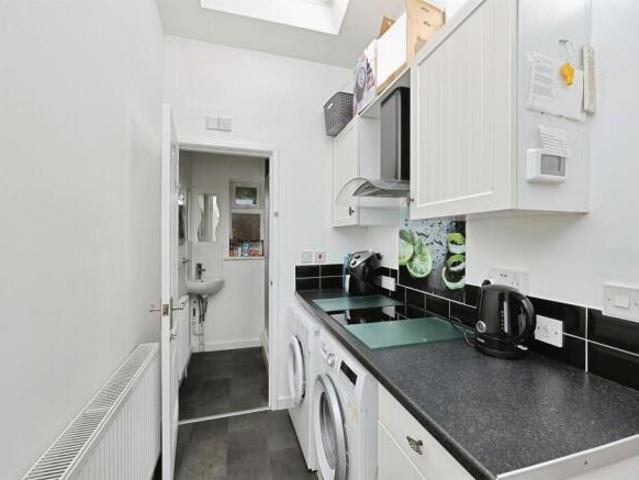 6 bedroom semi detached house for sale in Coniston Close, Norwich, NR5