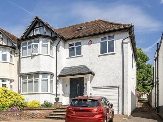 6 Bedroom Semi detached House For Sale In Finchley