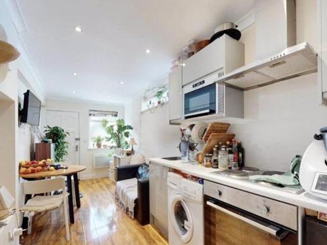 6 Bedroom Semi detached House For Sale In Golders Green