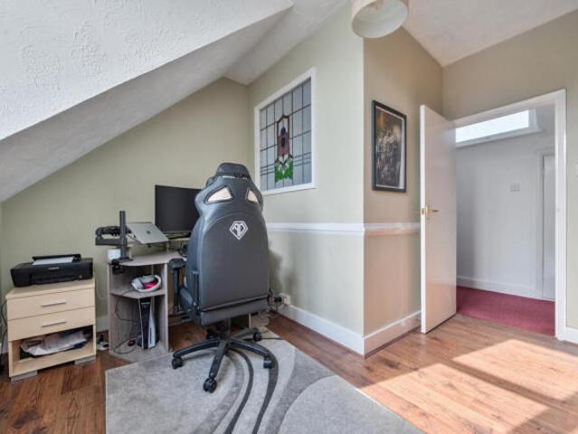 6 bedroom semi detached house for sale in Grove Road, Broadwater, Worthing, West Sussex, BN14