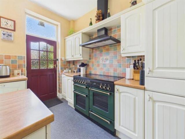 6 bedroom semi detached house for sale in Hartington Road, Millhouses, Sheffield, S7