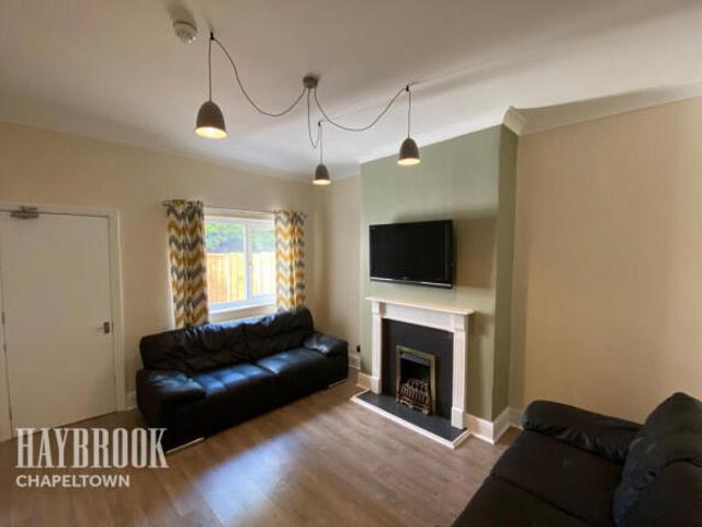 6 bedroom semi detached house for sale in Herries Road, Sheffield, S5