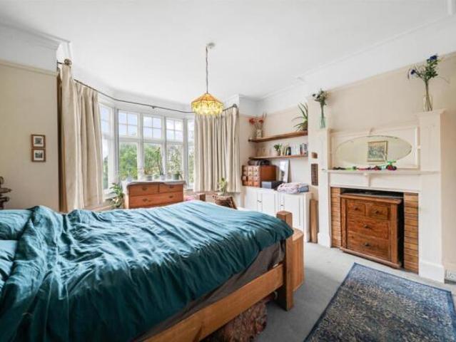 6 bedroom semi detached house for sale in Kings Avenue, Bromley, BR1