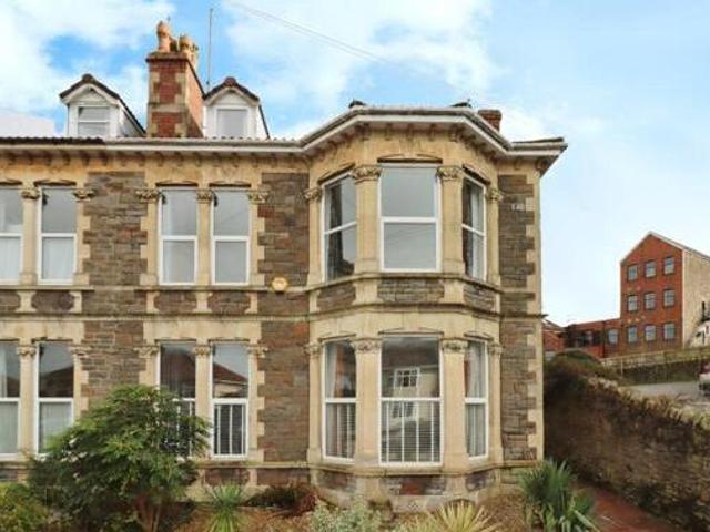 6 Bedroom Semi detached House For Sale In Kingswood