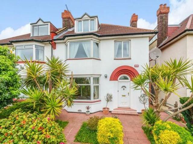 6 Bedroom Semi detached House For Sale In London
