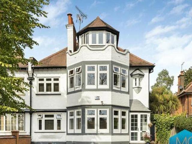 6 Bedroom Semi detached House For Sale In London