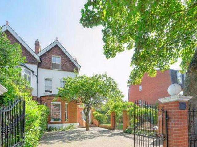 6 Bedroom Semi detached House For Sale In London