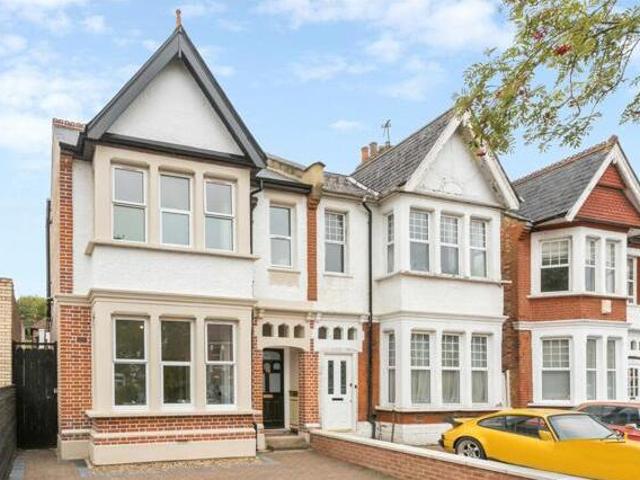 6 Bedroom Semi detached House For Sale In London
