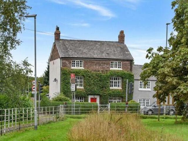 6 Bedroom Semi detached House For Sale In London Road, Stretton
