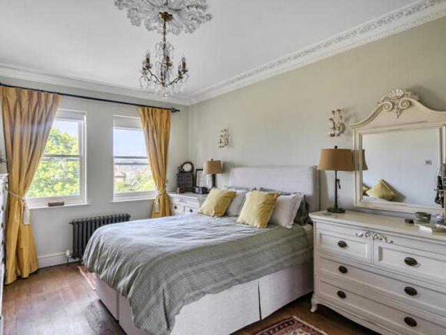 6 bedroom semi detached house for sale in Oldfield Road, Bath, Somerset, BA2
