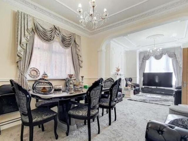 6 Bedroom Semi detached House For Sale In Streatham, London