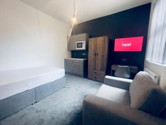 6 bedroom semi detached house for rent in 46 Cheyney Road Studios JULY 2026, CH1