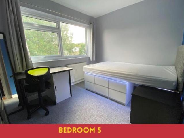 6 bedroom semi detached house for rent in 6 Bedroom Student Home Downs Road, UKC, CT2