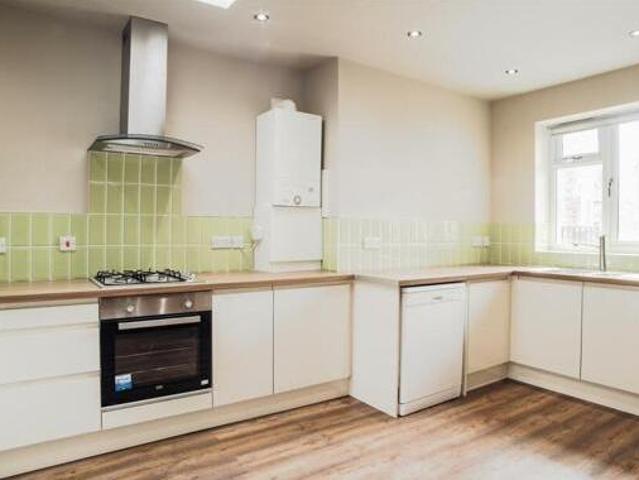 6 Bedroom Semi detached House For Rent In Beeston