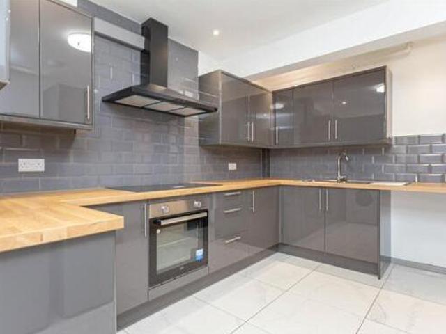 6 Bedroom Semi detached House For Rent In Bristol