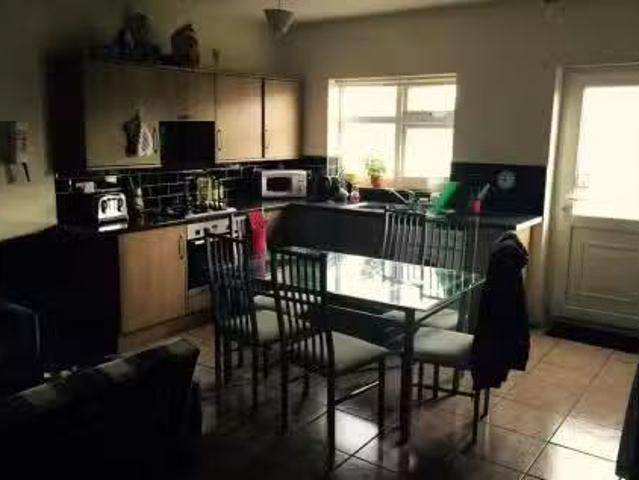 6 bedroom semi detached house for rent in Brunswick Street, CV31