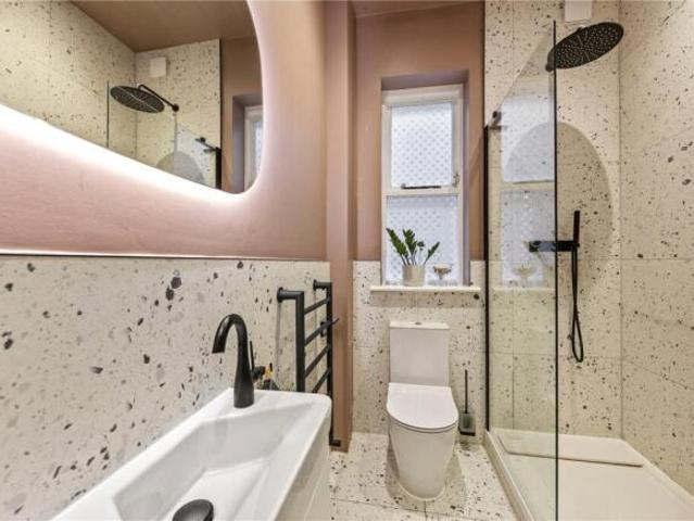 6 bedroom semi detached house for rent in Burlington Avenue, Kew, Surrey, TW9