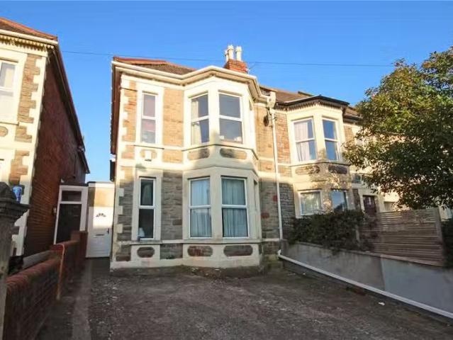 6 bedroom semi detached house for rent in Cricklade Road, Bish.