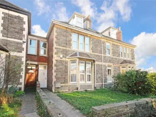 6 bedroom semi detached house for rent in Cricklade Road, Bish.