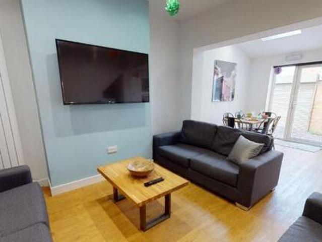 6 Bedroom Semi detached House For Rent In Dunkirk, Nottingham