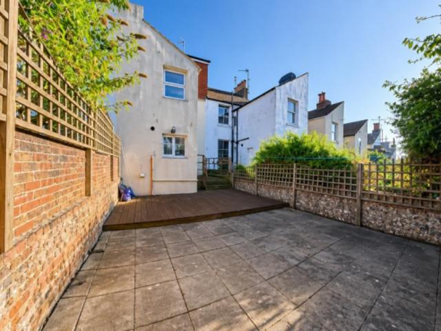 6 bedroom semi detached house for rent in Elm Grove, Brighton, BN2
