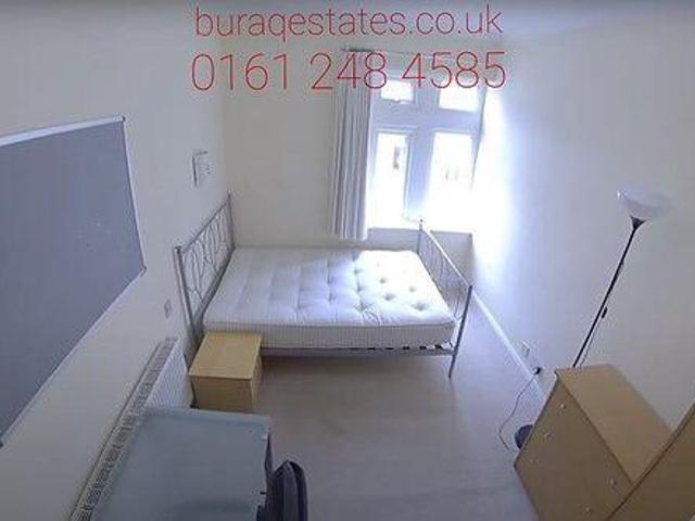 6 bedroom semi detached house for rent in Kingswood Road, Manchester, M14