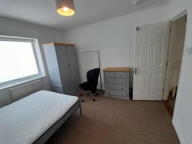 6 bedroom semi detached house for rent in Newick Road, Brighton, BN1