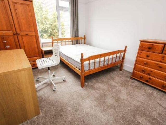 6 bedroom semi detached house for rent in STUDENT HOUSE, Winton, BH9