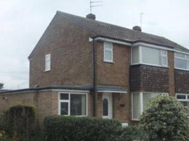 6 bedroom semidetached house for rent in Heath Croft York North Yorkshire YO10