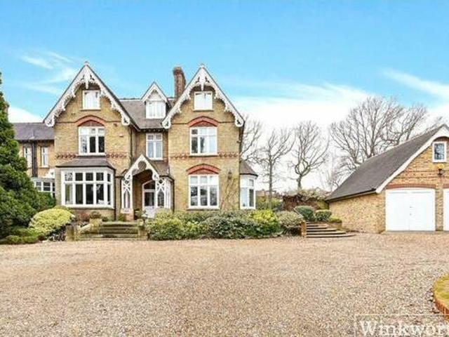 6 bedroom semidetached house for sale in Mays Hill Road Bromley BR2