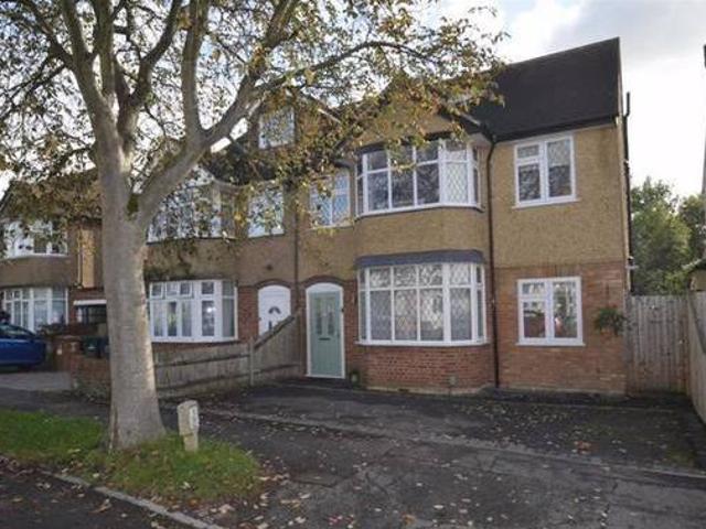 6 bedroom semidetached house for sale in Frankland Road Croxley Green Rickmansworth Hertfordshire
