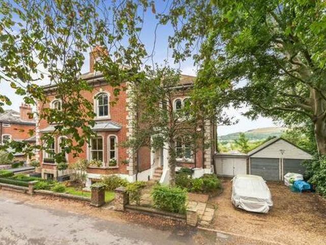 6 bedroom semidetached house for sale in Wallands Crescent Lewes BN7